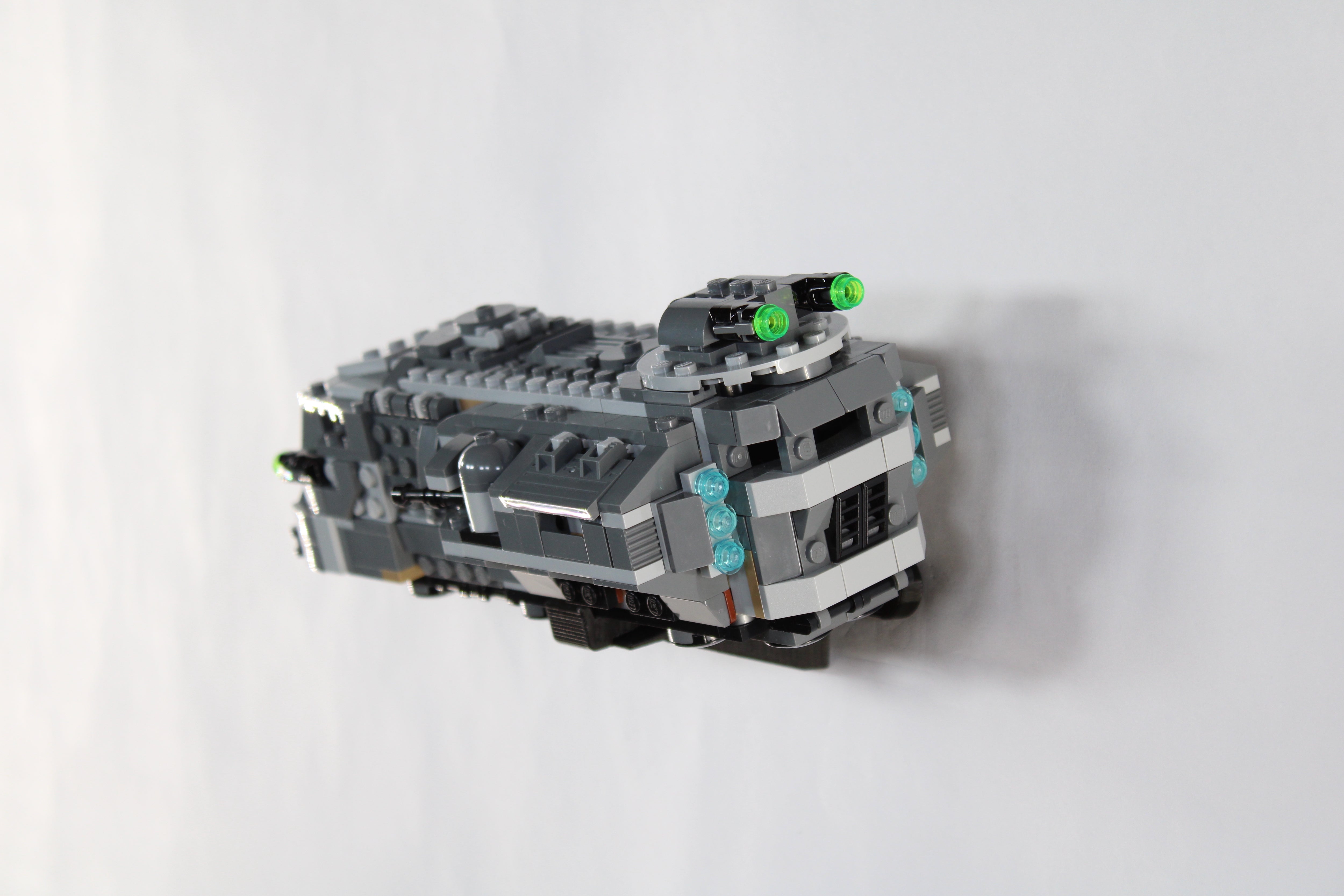 Wall Mount for LEGO® Star Wars™ 75311 Imperial Armored Marauder – HOX3D